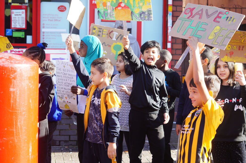 Year 4 Pupils Say 'Save Our Bees!' | Warwickshire Wildlife Trust